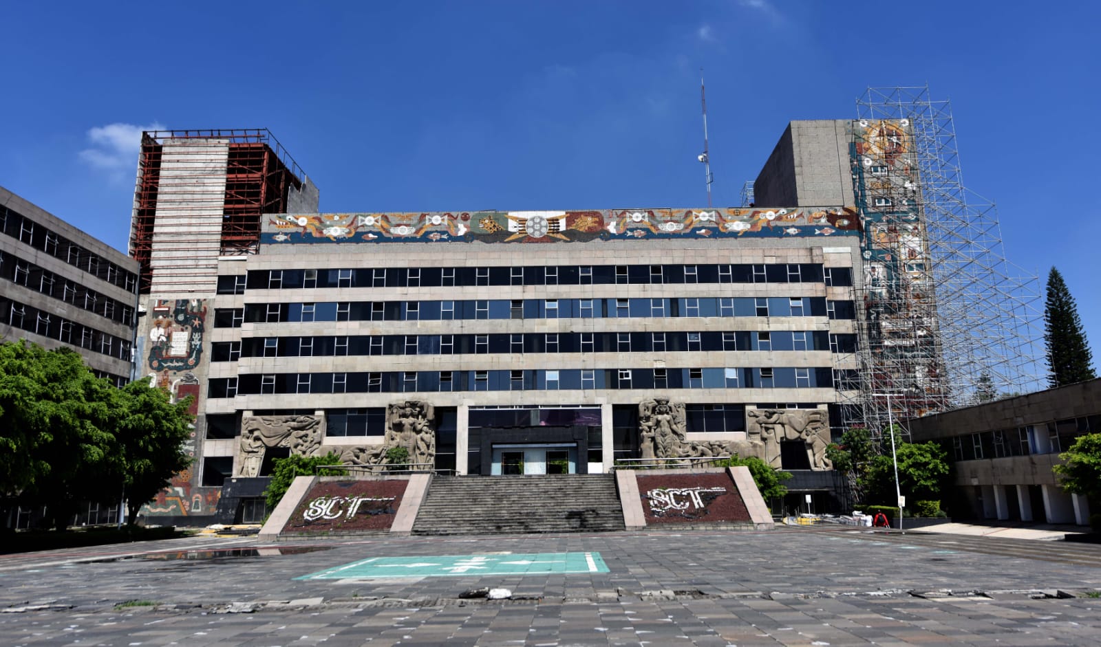 Rescatan Y Salvaguardan Los Murales Y La Obra Escultórica Del Complejo ...