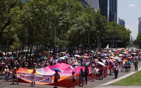 Celebran Marcha Lencha En La CDMX | Universo CdMx